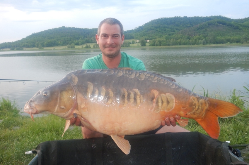 Bő fél kilóval megdőlt a „spanyol” pontyrekord Maconkán