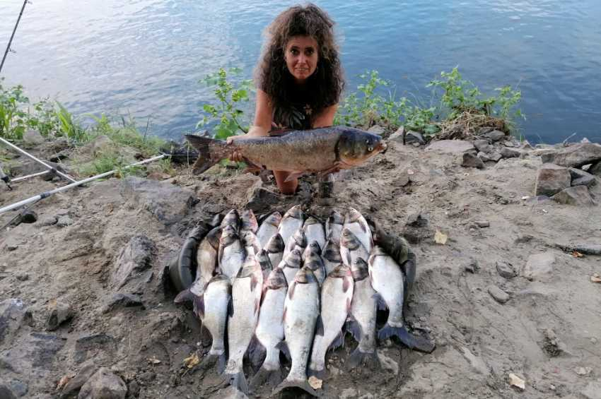 Visszatért Kiskörére, és ismét a busák közé csapott Tamási Andrea